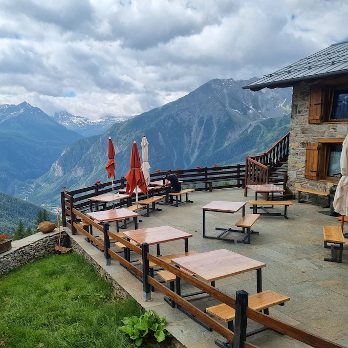 Tour du Mont-Blanc Hike - Complete Guide | TMB Guide